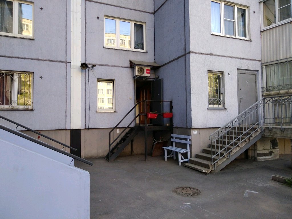 Bina, site yönetimi TSZh Okkervil, Saint‑Petersburg, foto