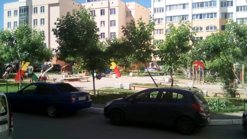 Oyun alanı Playground, Saratov, foto