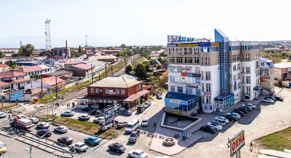 Alışveriş merkezleri Торговый центр 21 век, Nazran, foto