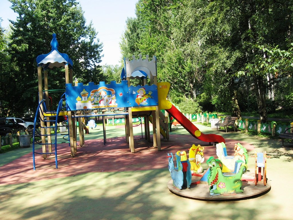 Oyun alanı Playground, Saint‑Petersburg, foto