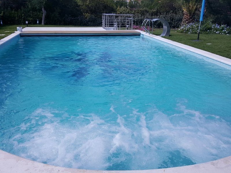 i̇nşaat firmaları Piscine Serafino, Sardunya, foto