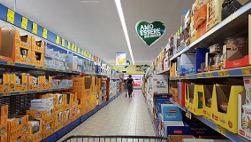 Alışveriş merkezleri Itinerant Market, Sardunya, foto