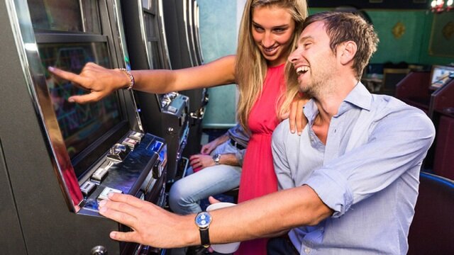 Çocuk oyunları ve oyuncakları Winchester Automatics Ltd, İngiltere, foto