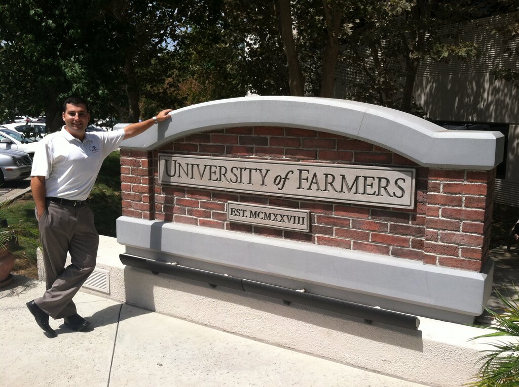 Sigorta şirketleri Farmers Insurance - Adam Mormile, Ohio Eyaleti, foto