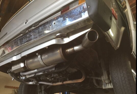 Otomobil servisi Bro Muffler, Huntington Beach, foto