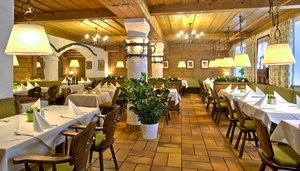 Hotel Zur Mühle (Kirchplatz No:5, Ismaning), otel  Bavyera'dan