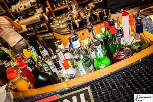 Kandinsky Kafè (Via San Gregorio No:4, Cassano Magnago, Busto Arsizio), bar  Lombardiya'dan