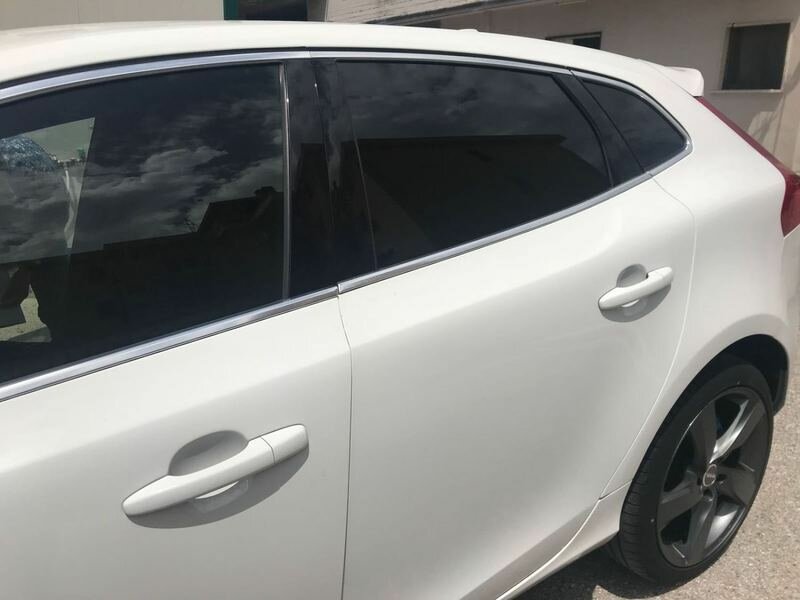 Cam ve cam ürün üreticisi DM Custom Car, Campania, foto