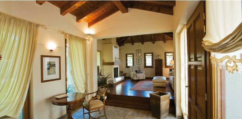 Kaplama hizmetleri 3l Centro Parquet, Calabria, foto