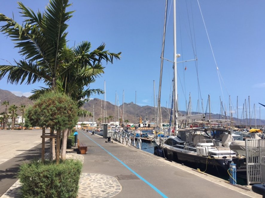 Tekne, kayık, yat Marina Santa Cruz, Santa Cruz de Tenerife, foto