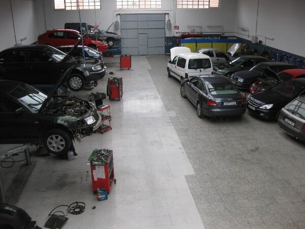 Otomobil servisi Autocentro Palencia, Palencia, foto