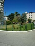 Детская площадка (Chaikovskogo Street No:23/1, Gagarina Microdistrict), oyun alanı  Soçi'den