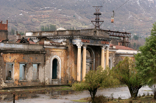 Tren garları Railway station, Oçamçıra, foto