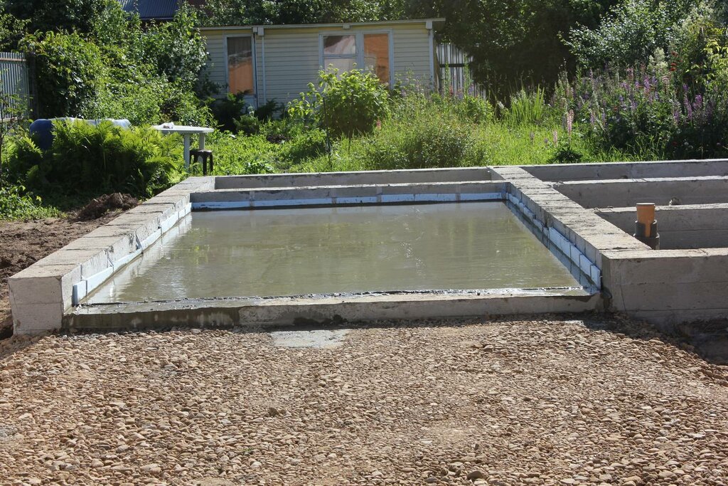 Beton ve beton ürünleri üreticileri Betonny zavod 1, Velikiy Novgorod, foto