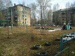 Детская площадка (Gagarina Boulevard No:101), oyun alanı  Perm'den