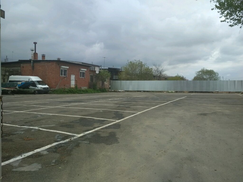 Otoparklar Parking lot, Krasnodar, foto