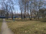 Playground (Sverdlovsk Region, munitsipalnoye obrazovaniye Yekaterinburg, Ordzhonikidzevskiy City administrative district), oyun alanı  Yekaterinburg'dan