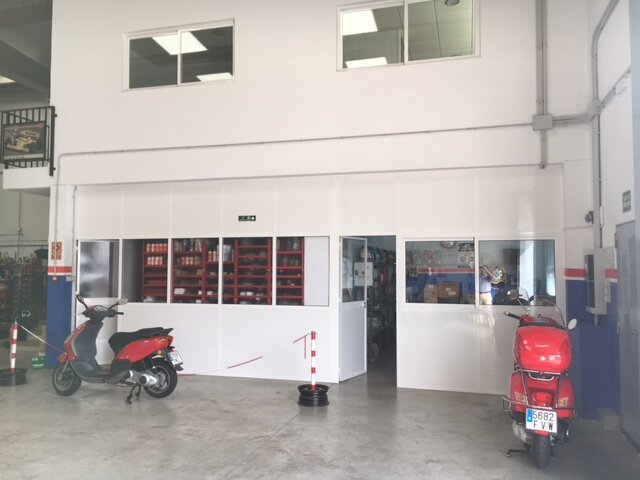 Otomobil servisi Talleres Vargas C. B., Huelva, foto