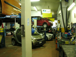 Centro Auto Pilloni (Via Giovanni Devoti No:10, Rome), otomobil servisi  Roma'dan