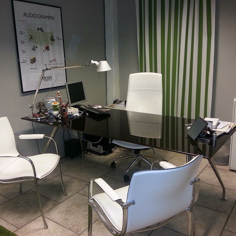 i̇şitme cihazları Audioclinica, Bari, foto