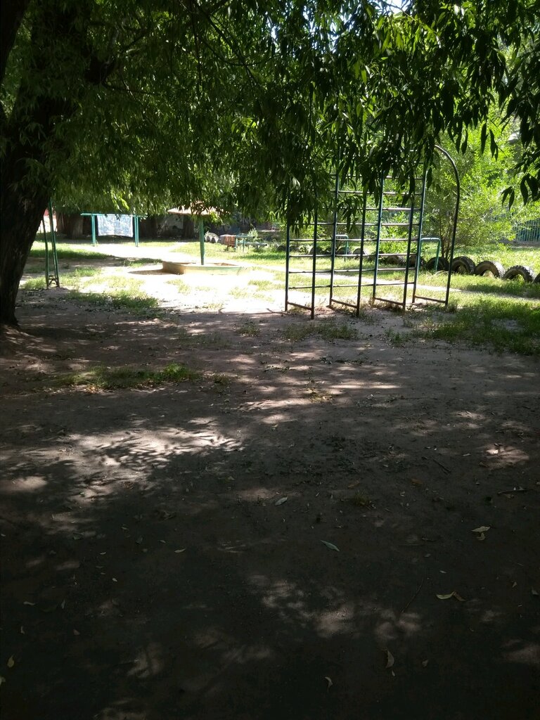 Oyun alanı Детская игровая площадка, Çeliabinsk, foto