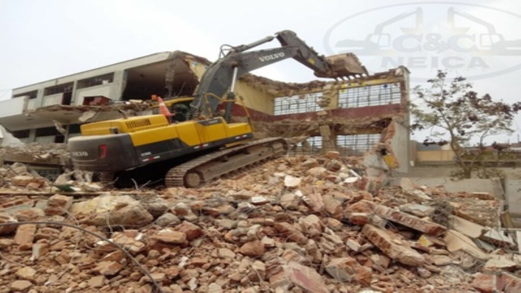 Montaj çalışmaları C & C Neica Contratistas Generales S. A. C., Lima, foto