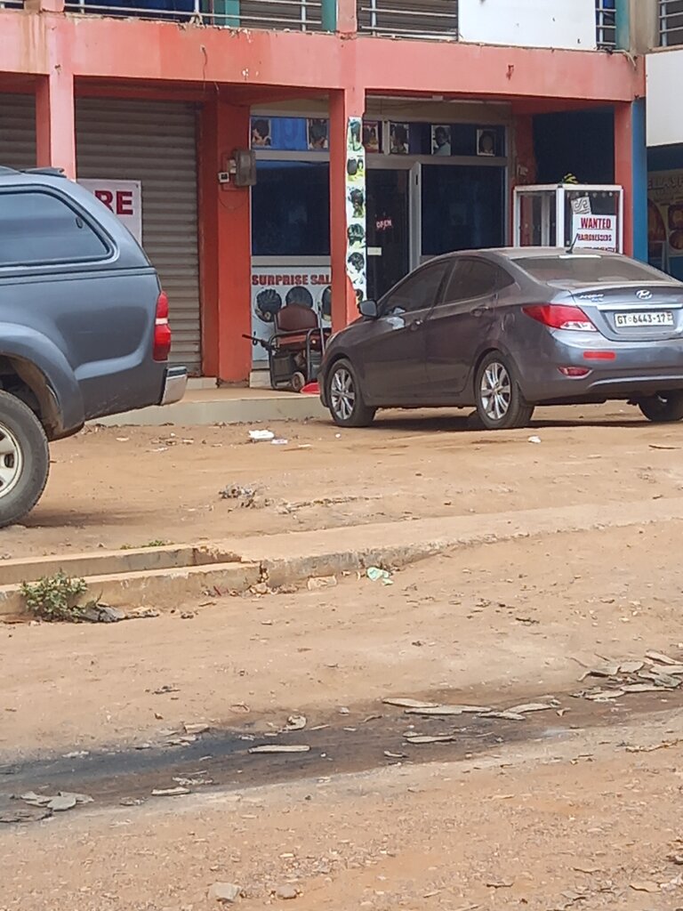 Kuaförler Surprise salon, Dünya, foto