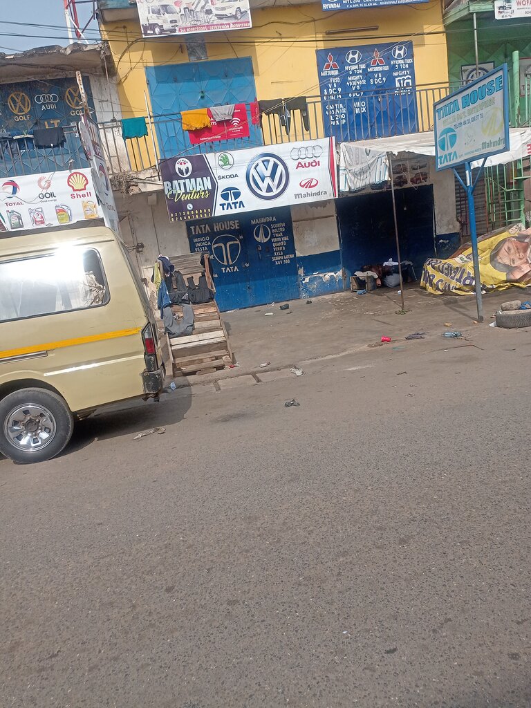 Otomobil yedek parçaları Batman Vent, Akra, foto