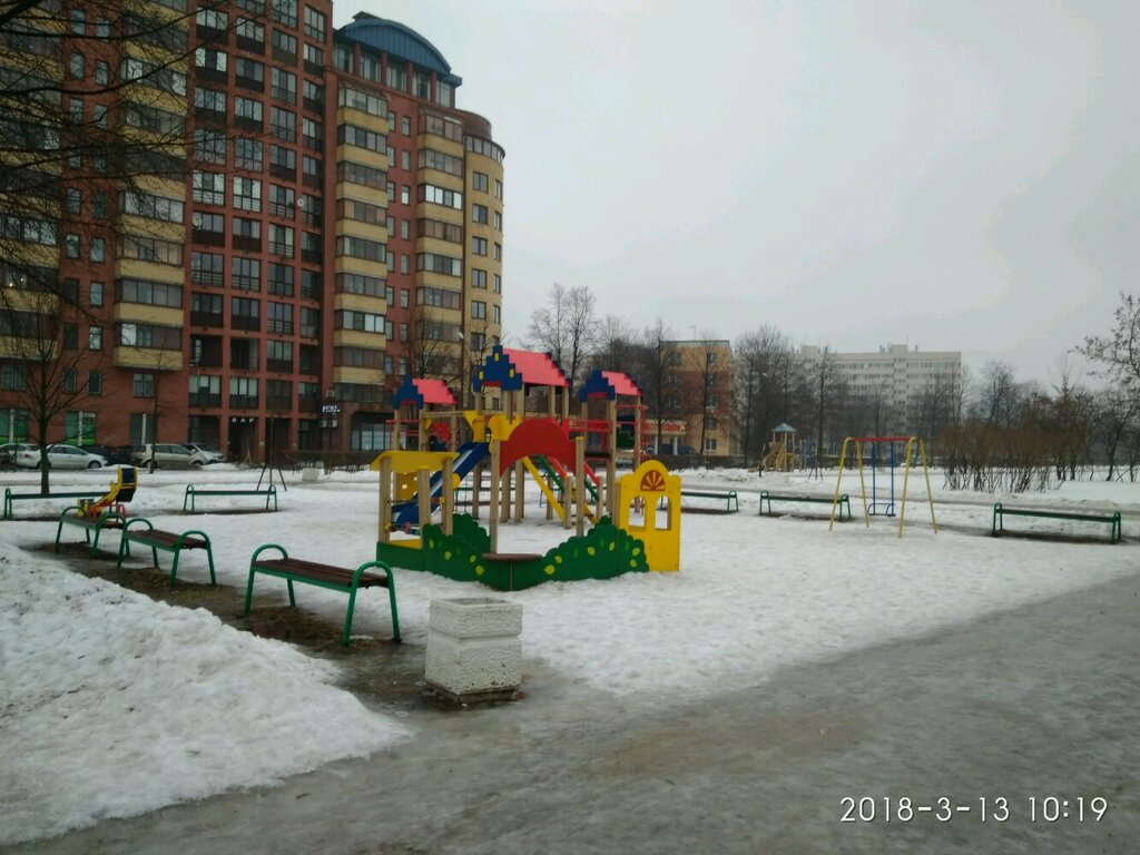 Oyun alanı Playground, Saint‑Petersburg, foto