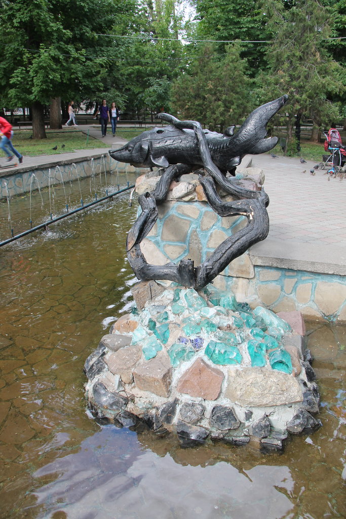 Çeşme Фонтан Стерлядь, Saratov, foto