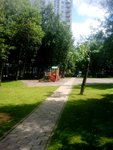 Playground (Moscow, Severo-Vostochniy Administrative Okrug, Lianozovo District), oyun alanı  Moskova'dan