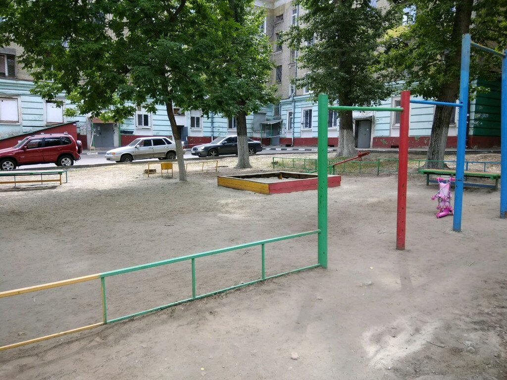 Oyun alanı Детская площадка, Saratov, foto