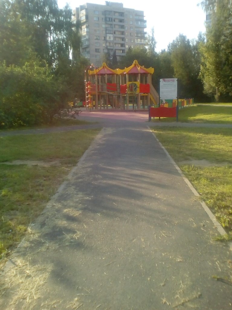 Oyun alanı Детская площадка, Saint‑Petersburg, foto