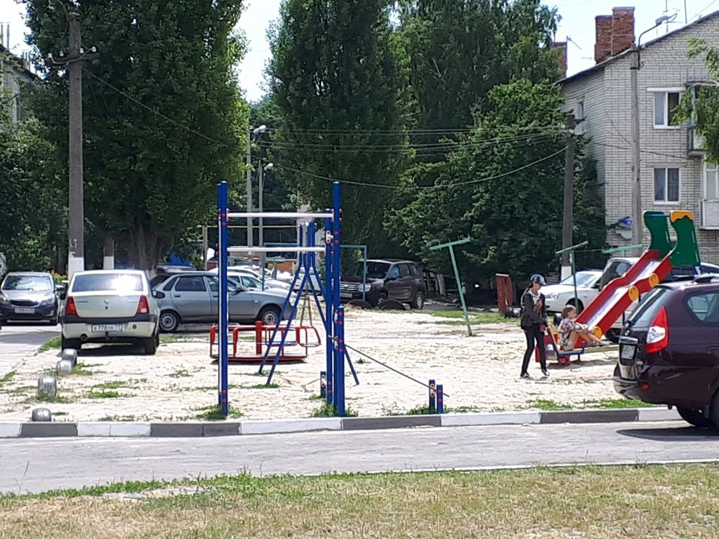 Oyun alanı Детская игровая площадка, Belgorodskaya oblastı, foto