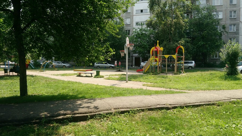 Oyun alanı Playground, Novosibirsk, foto
