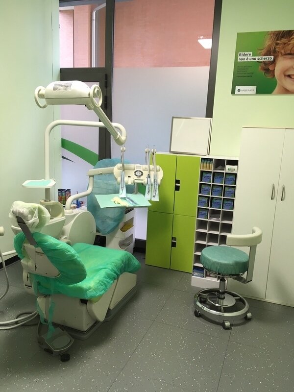Özel ağız ve diş sağlığı klinikleri ve muayenehaneleri Studio Dentistico e Pronto Soccorso Odontoiatrico San Giovanni Savona, Savona, foto
