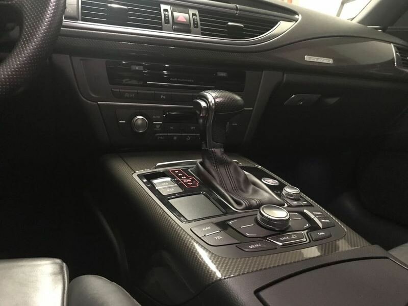 Cam ve cam ürün üreticisi DM Custom Car, Campania, foto