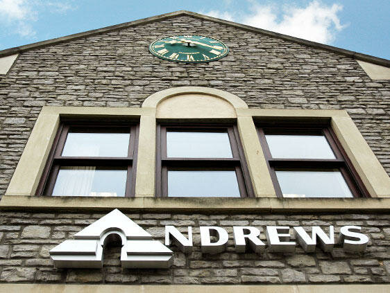 Gayrimenkul yönetimi Andrews Head Office, İngiltere, foto