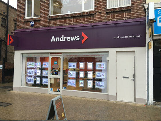 Konut kredisi hizmetleri Andrews Romford, Londra, foto