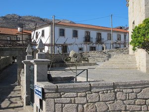 Casa Do Adro (Largo Do Eiro,4970-660 Soajo,), otel  Viana do Castelo'dan