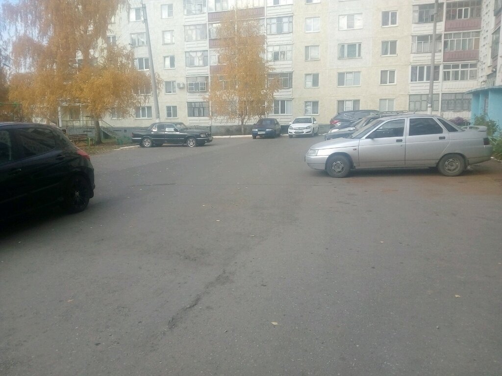 Otoparklar Parking lot, Saransk, foto