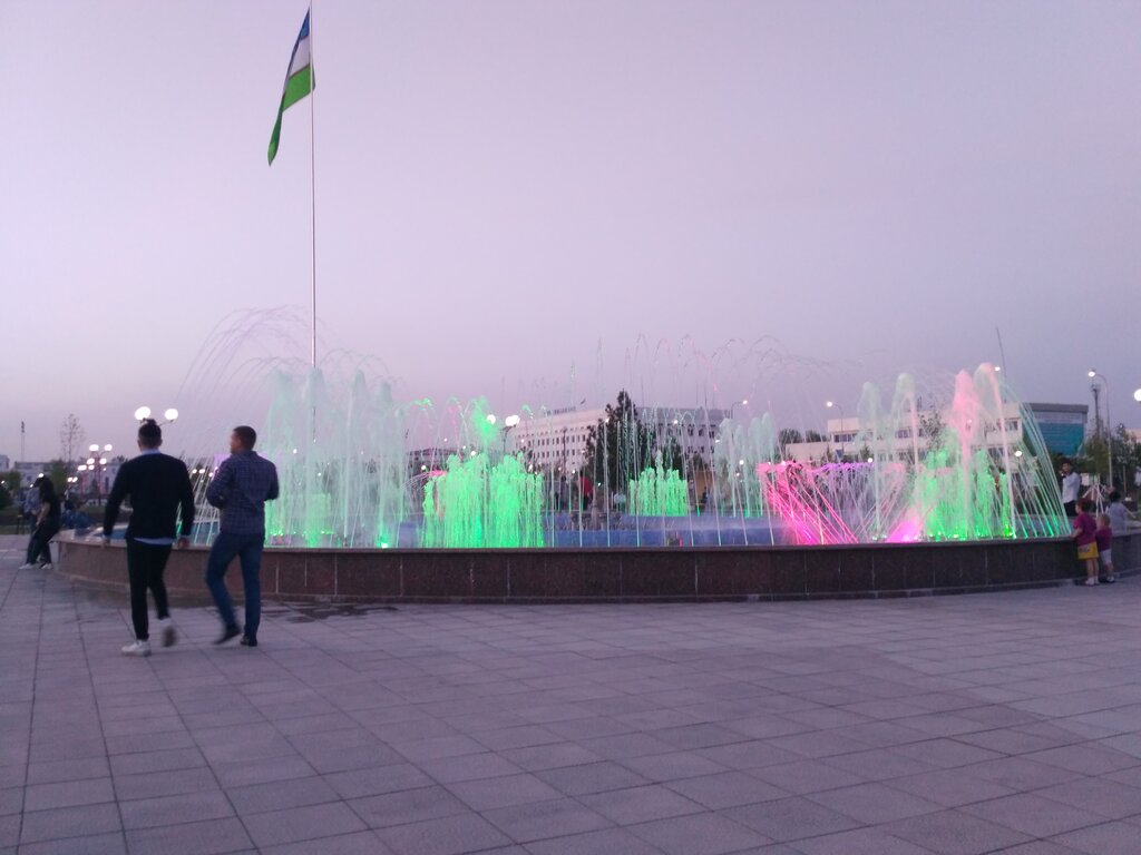 Çeşme Fountain, Gülistan, foto