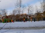 Playground (Perm, ulitsa Lva Lavrova), oyun alanı  Perm'den