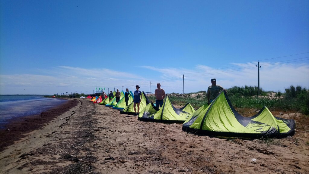 Kitesurfing Кайт клуб Весёлый Ветер, Krasnodarski krayı, foto