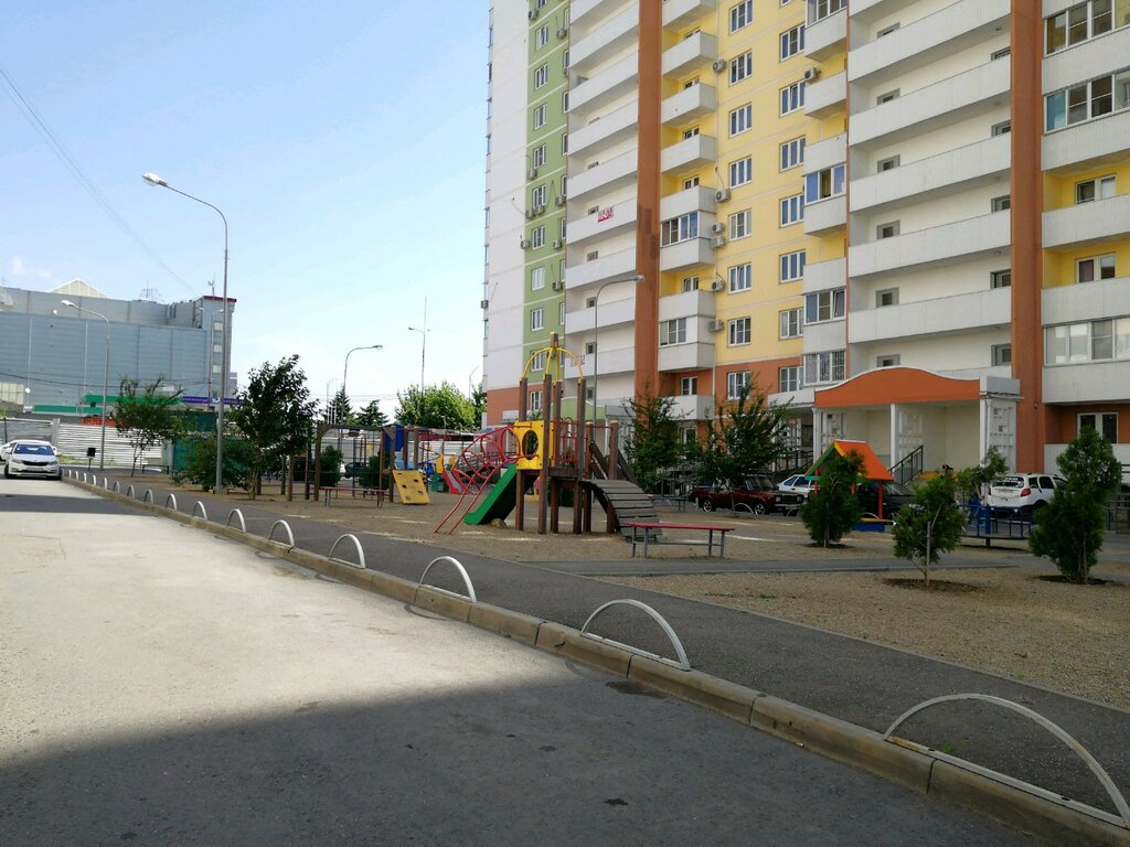 Oyun alanı Playground, Krasnodar, foto