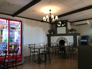 Кафе (Volgograd Region, Surovikino), kafe  Surovikino'dan