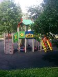 Playground (Moscow, Severo-Vostochniy Administrative Okrug, Lianozovo District), oyun alanı  Moskova'dan