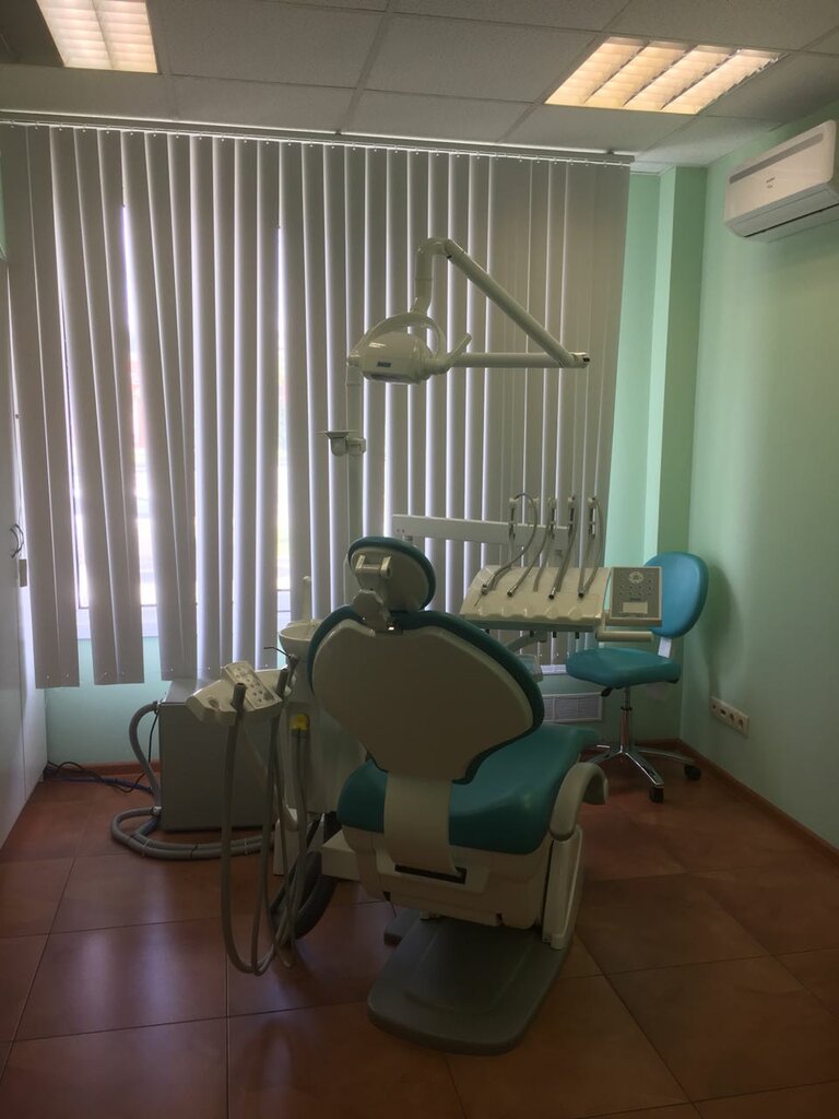 Özel ağız ve diş sağlığı klinikleri ve muayenehaneleri Stomatologicheskiye implanty A-dent24, Moskova, foto