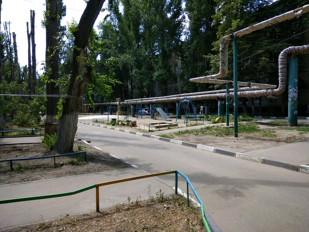 Oyun alanı Детская площадка, Saratov, foto