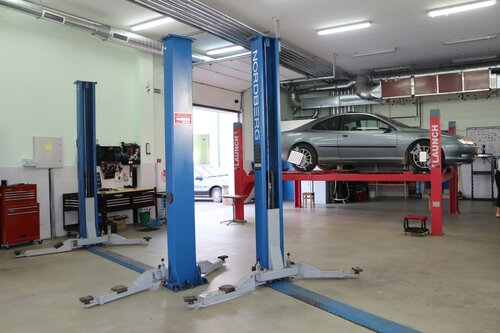 Otomobil servisi Autorai, Brest, foto